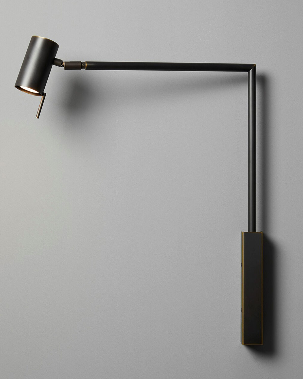 Rectus Wall Sconce Turning Arm — Studio Fenice